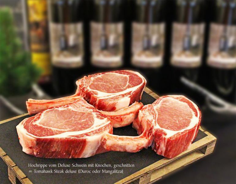 Deluxe Dry Aged Schwein Hochrippe mit Knochen Art.-Nr. 97304 - NEMETZ ...
