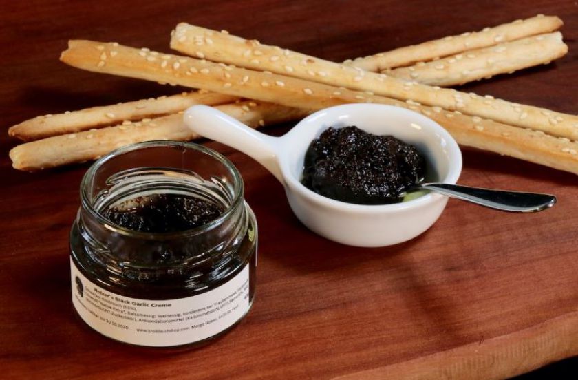 Holzer's Black Garlic Creme - Burgstaller - Bauernladen